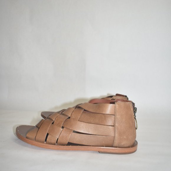 beek | Shoes | Beek Turaco Full Coverage Sandals Brown Leather ...